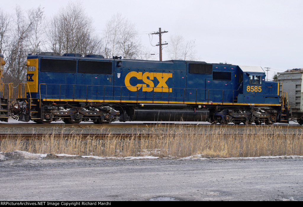 CSX 8585